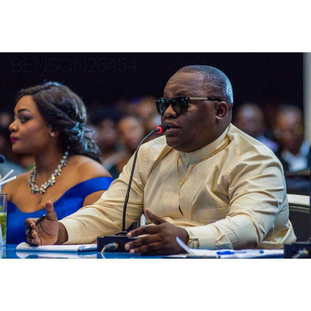 Peter Msechu awaonya wasanii kuacha kutumbuiza kwa playback kwenye show ...