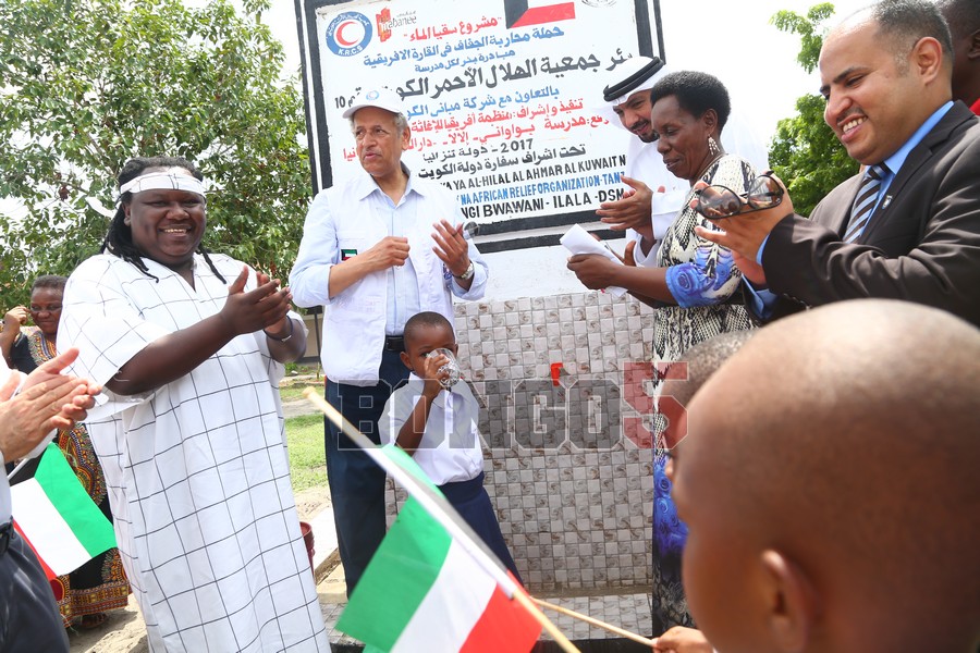 Picha: Ubalozi wa Kuwait wazindua kisima cha maji kitachosaidia ...