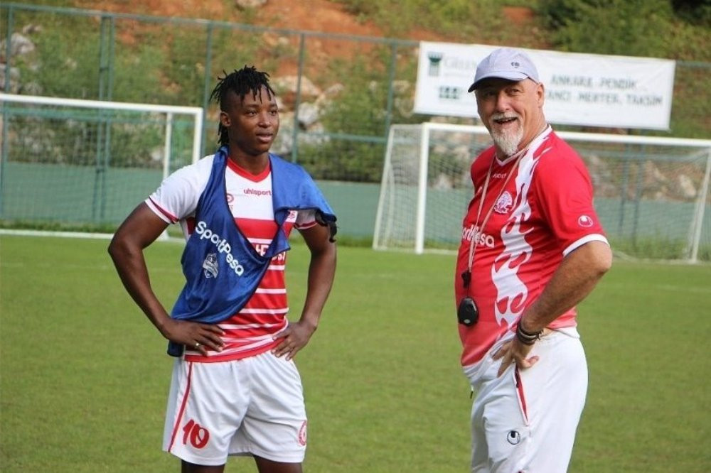 Hiki ndicho alichosema, Patrick Aussems ‘uchebe’ baada ya kutua tu ...