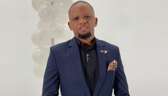 Mwana Fa: Msifanye kutoa wimbo iwe kama kuomba passport au VIZA,mnaonea ... Mwana Fa: Msifanye kutoa wimbo iwe kama kuomba passport au VIZA,mnaonea ...